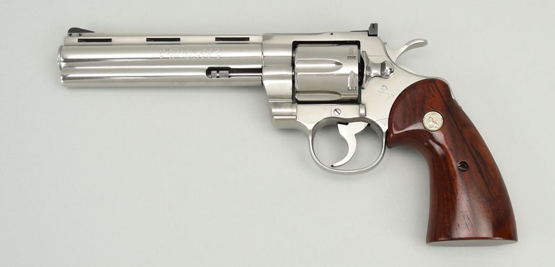 1983 Python grip question. | Colt Forum