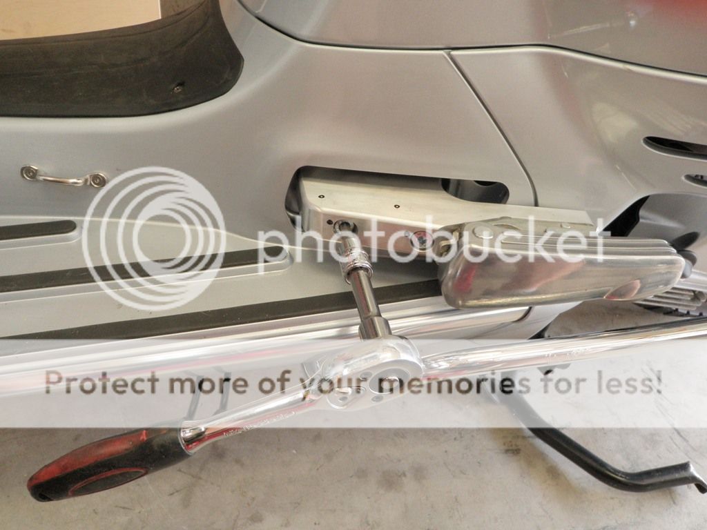 Modern Vespa : Adding foot well lashing points to a Vespa 250 Step-by-step