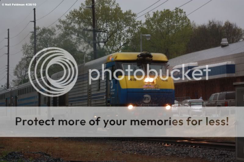 4/26/10 shots in the LIRR Rain - Railroads Photos & Videos - NYC ...