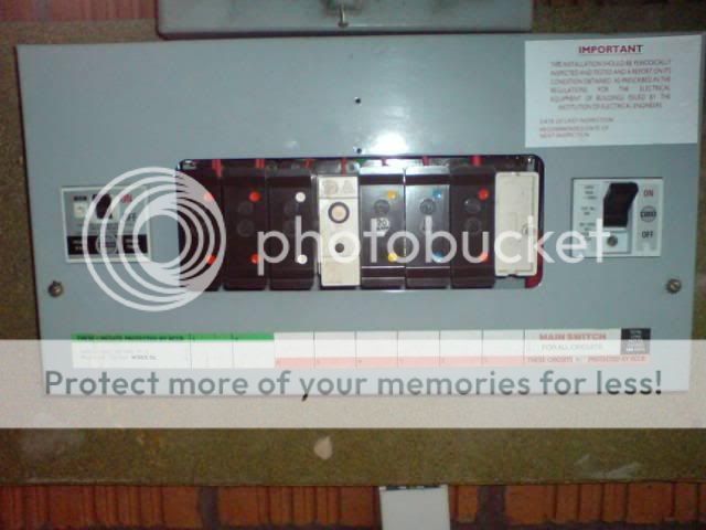 A Rare Consumer Unit?? | DIYnot Forums